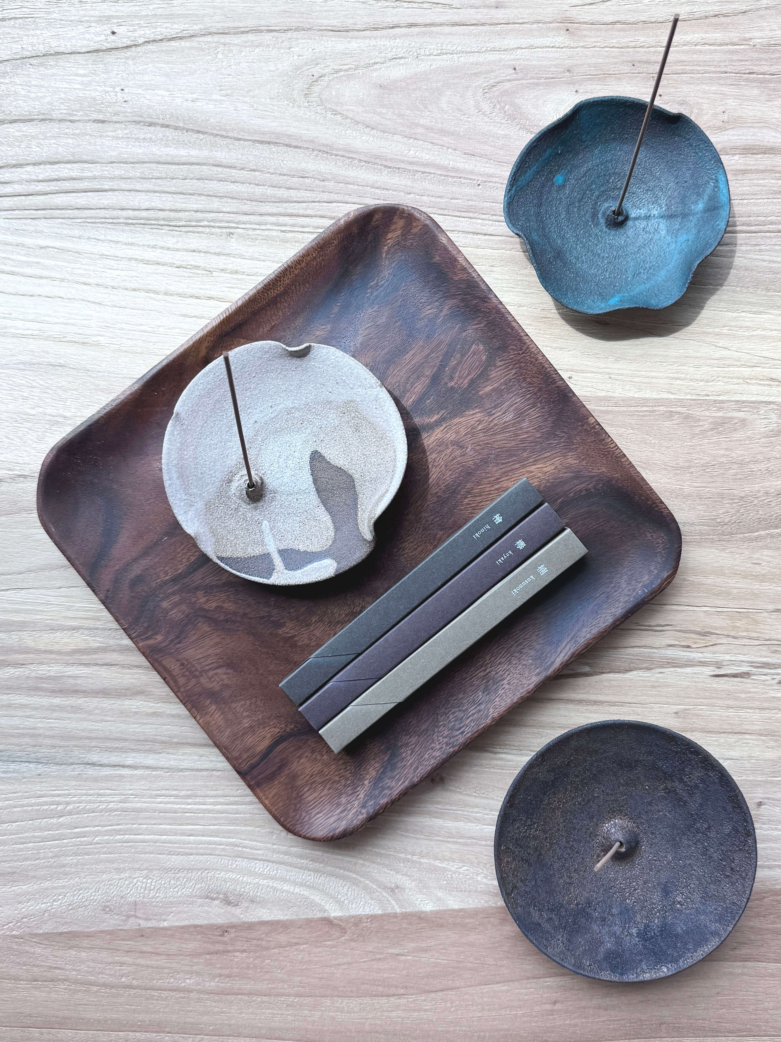 Theta Studio 手造陶瓷線香座 – 間 MA.KET